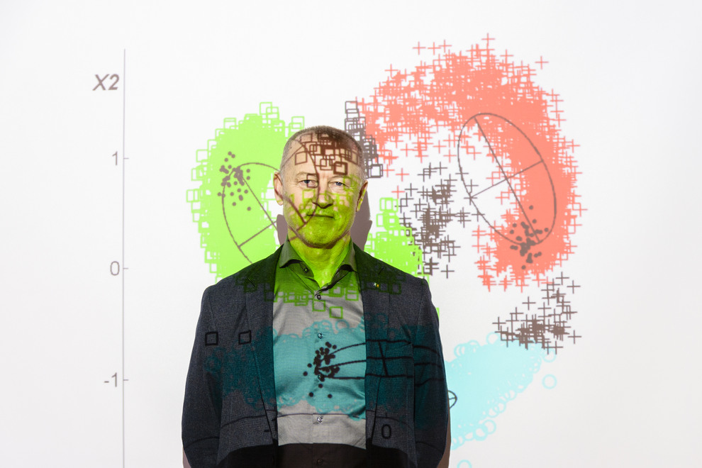 From punch cards to artificial intelligence – from east to west ...