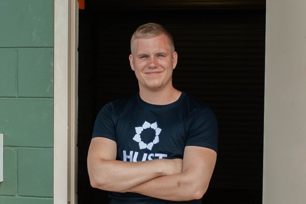 Sju frågor till alumnen Simon Sandahl | hh.se