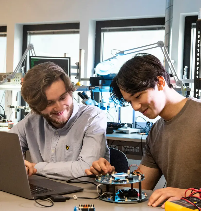 Civilingenjör i datateknik | hh.se